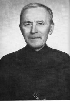 Meet “Brother Ave”—the one armed Blacksmith – Cradling Catholic